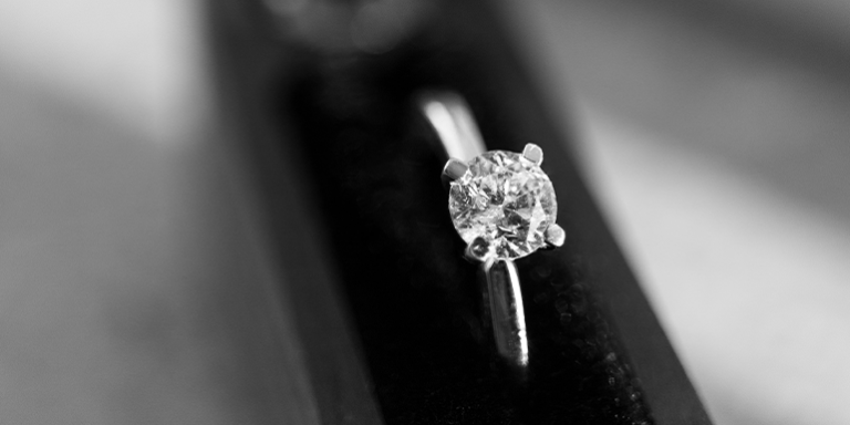 Human Remains are turned into Diamonds - memorial diamond industry ...
